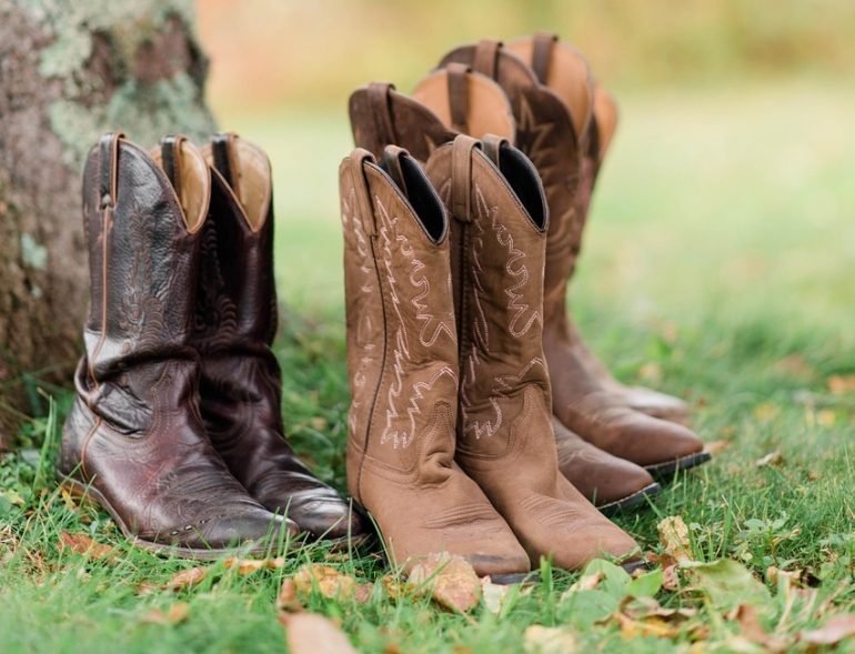Choosing the Perfect Pair of Women’s Country Boots - Women Talking ...