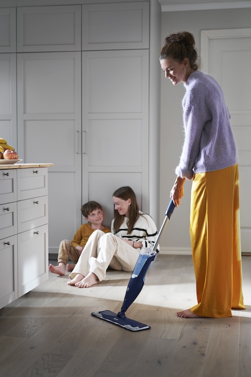 A Sparkling Clean Review: Bona Premium Cleaning System - Women Talking ...
